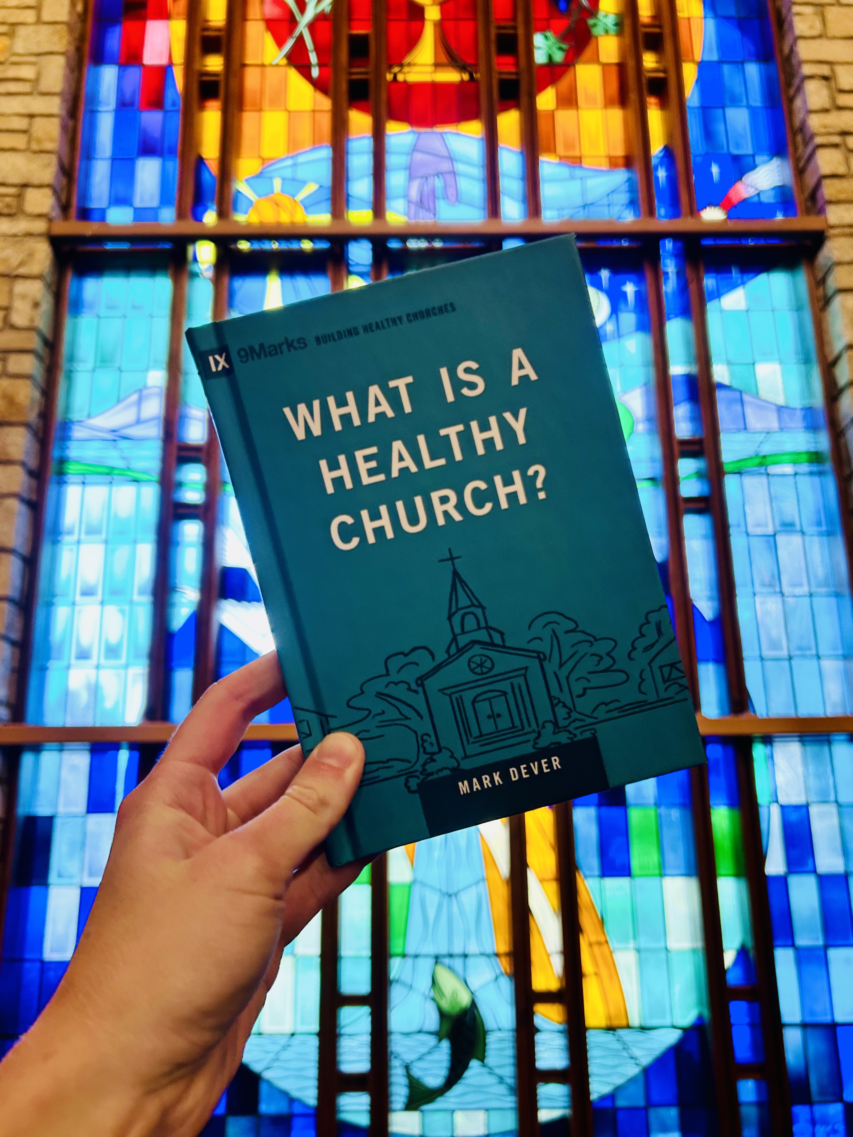 Review: “What is a Healthy Church?” by Mark Dever – Ryanne Molinari